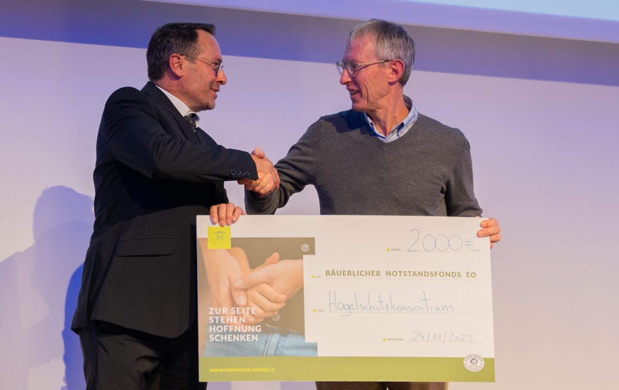 Hagelschutzkonsortium feiert und spendet